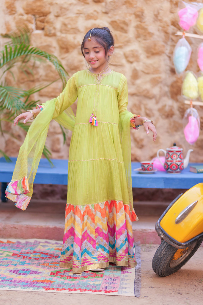 KDD-02761 | Perot Green & Gold | Formal 3 Piece Suit | Crinkle Shafoon – SENORITA
